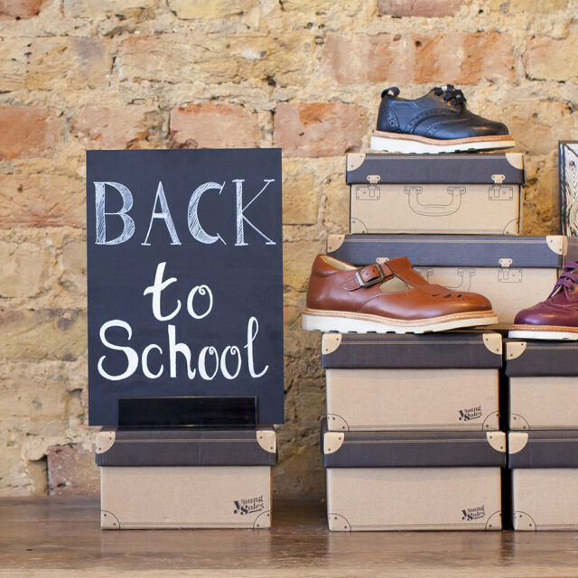 Black Large Base PVC Sign Gripper - 100mm Wide - Buy Now